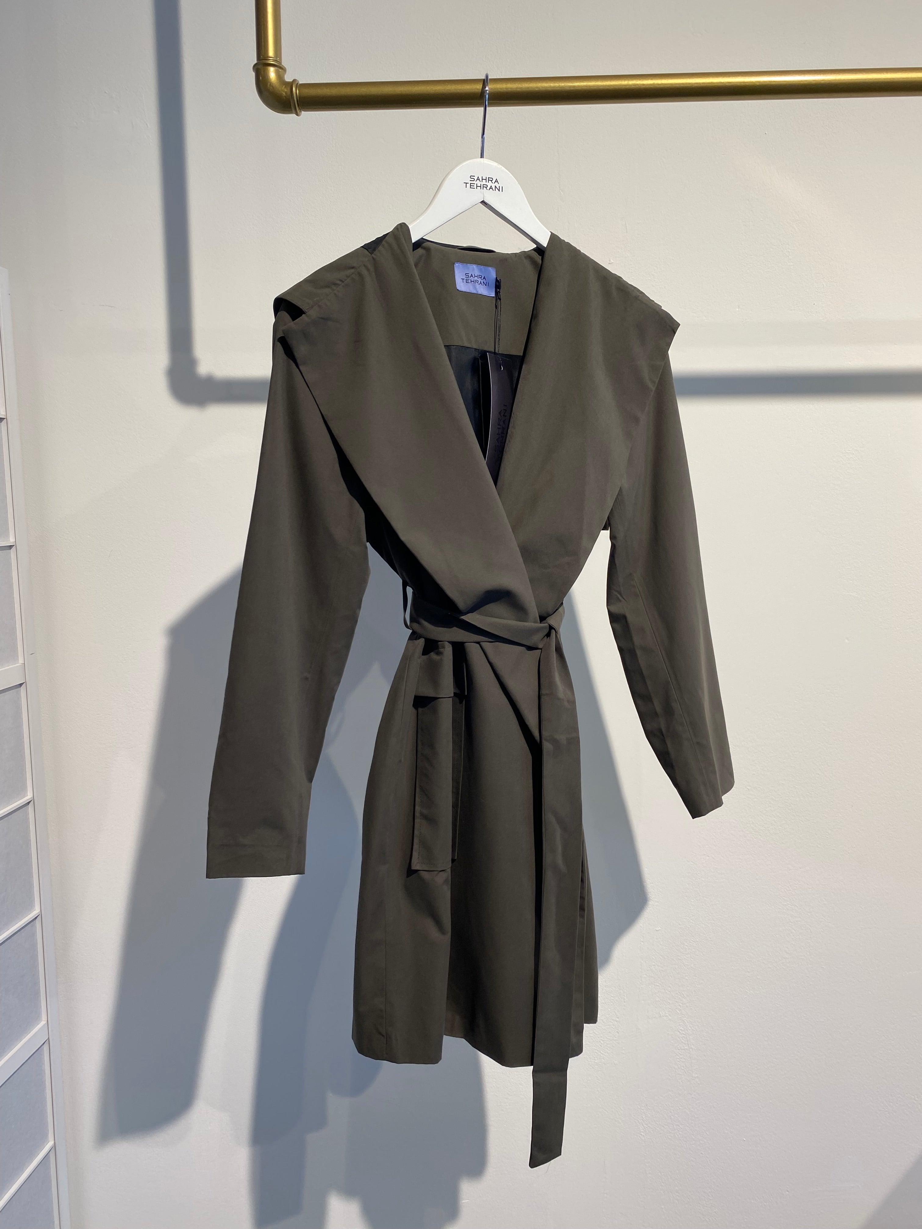 Regen Mantel – SAHRA TEHRANI